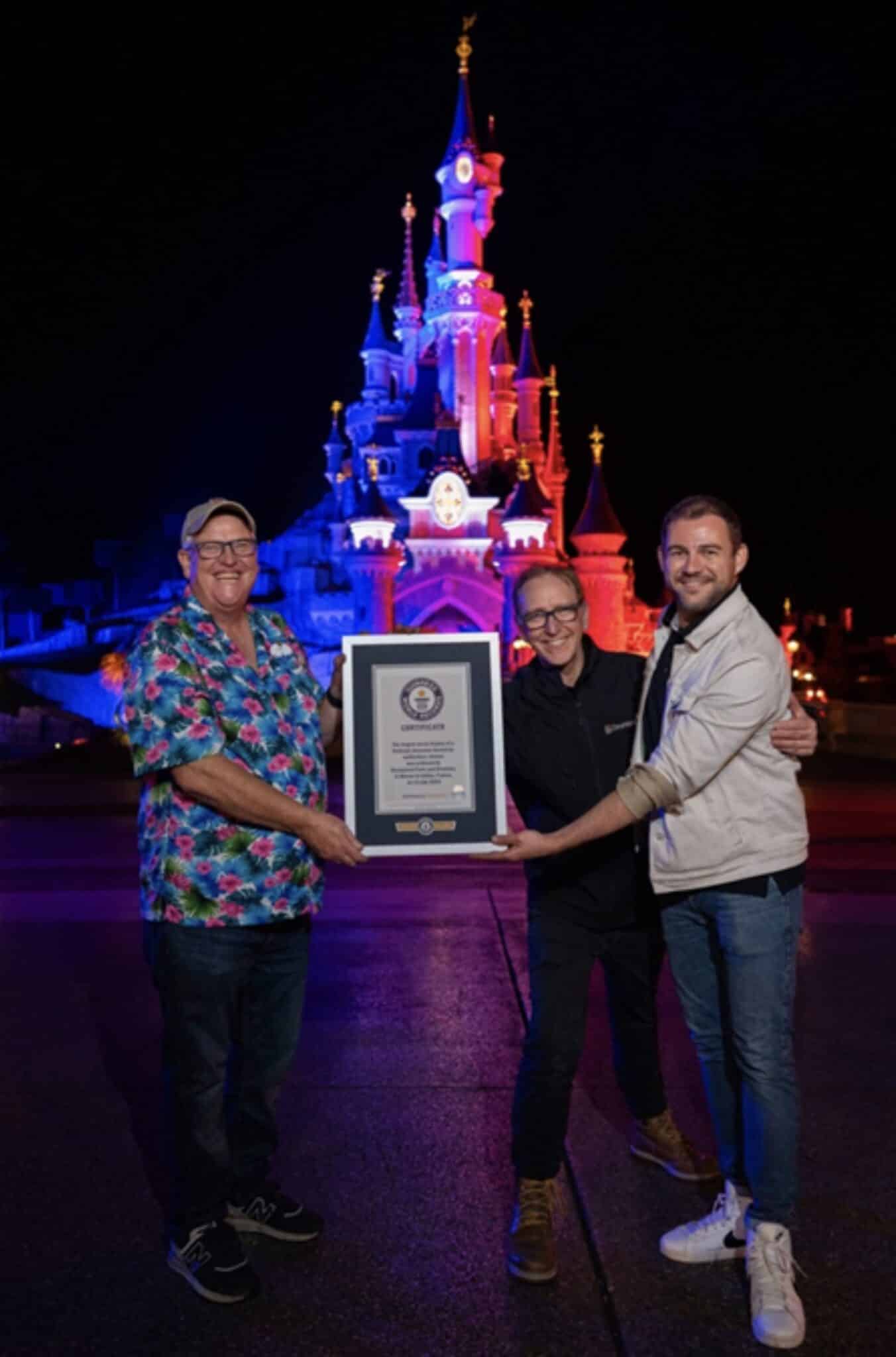 Disneyland Paris Faz História: Espetáculo Recorde de Drones Traz Mickey ...